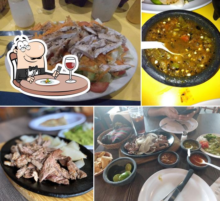 Restaurante El Palmito, Monterrey, Av. Eugenio Garza Sada #3973 ...