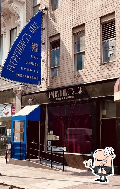 Everything's Jake NYC Bar & Lounge in New York City - Restaurant menu and reviews