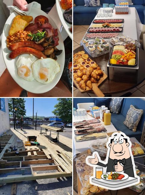 Find the best place to eat in Littleborough, spring 2024 - Restaurant Guru