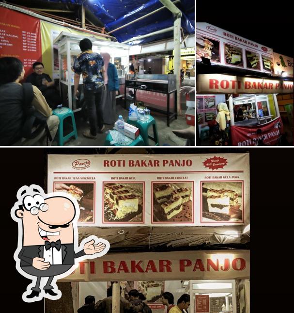 Restaurante Roti Bakar Panjo, Teuku Umar, Bandung - Carta del ...