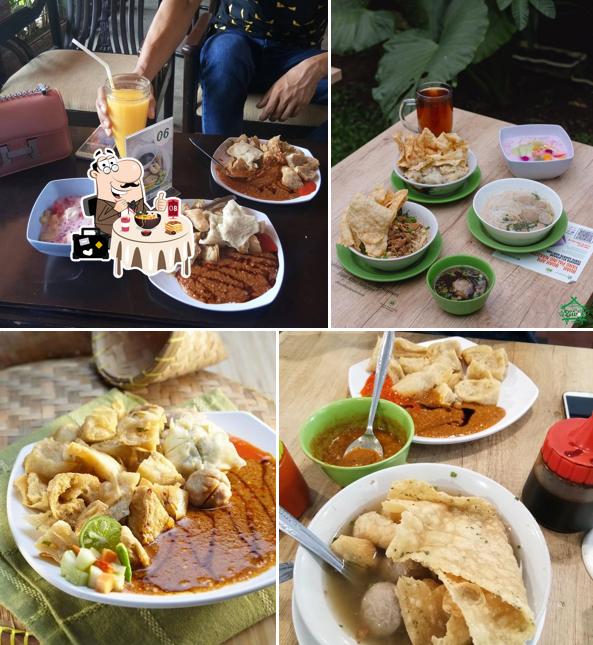 Saung Pak Ewok, Bogor - Restaurant menu, prices and reviews