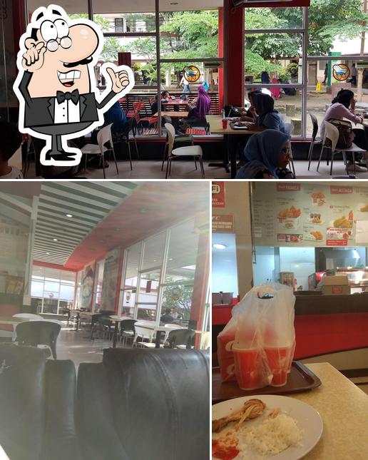 CFC restaurant, Palembang, Jl. Jend. Sudirman No.150 - Restaurant reviews