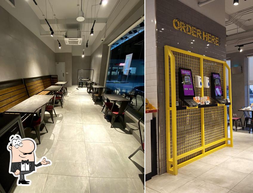 Hardee’s Jafza restaurant, UAE - Restaurant reviews