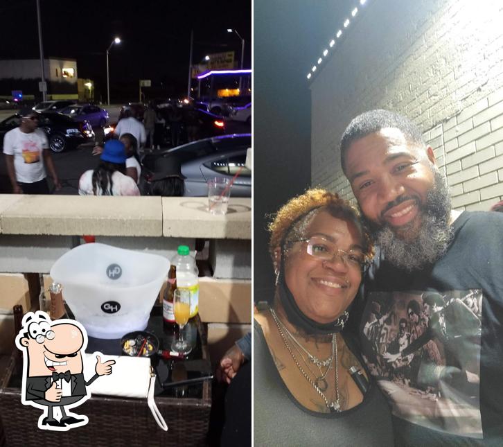 Glass House Bar & Grill, Detroit - Restaurant menu, prices and reviews