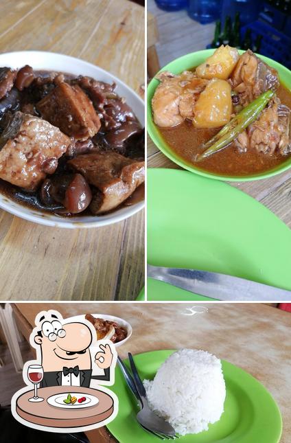 Elaine & Ian Mekeni's Kainan and Catering Services restaurant, Makati ...