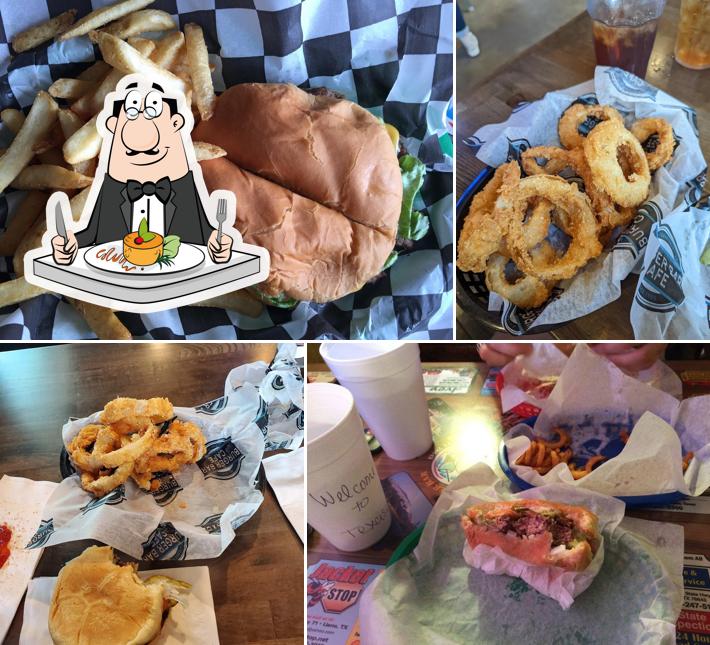 Burger Bar Cafe in Llano - Restaurant menu and reviews