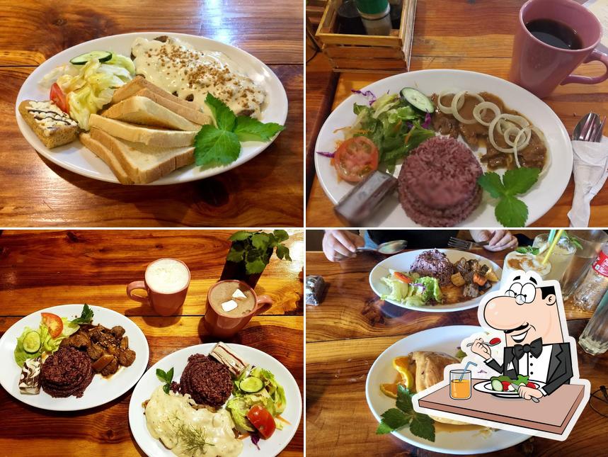Sagada Brew restaurant, Sagada, 3WH2+95J - Restaurant reviews