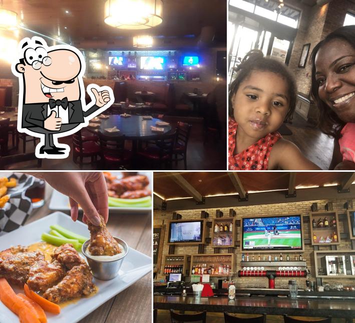 Home Run Inn Pizza, 6825 Cermak Rd in Berwyn - Restaurant menu and reviews