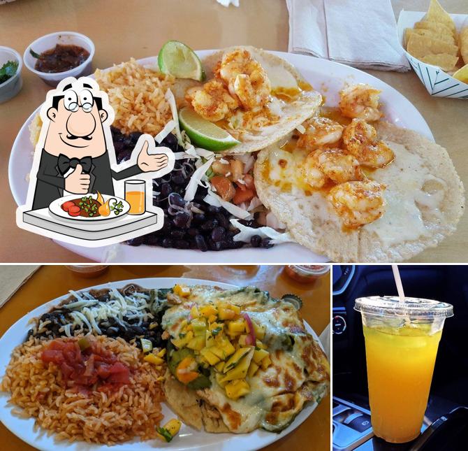 Poquito Mas, Los Angeles - Restaurant menu, prices and reviews