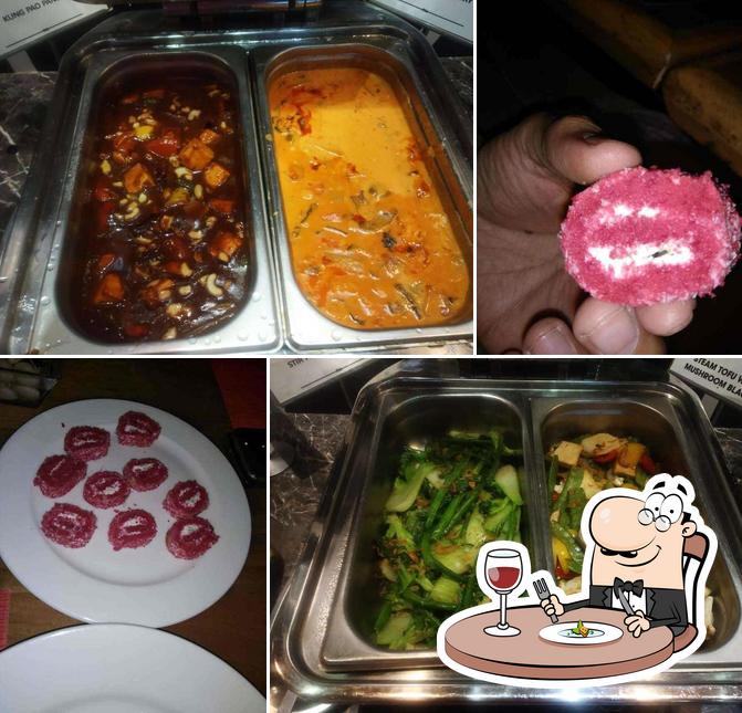 China Gate Restaurant, Mumbai, Akruti Star - Restaurant menu and reviews