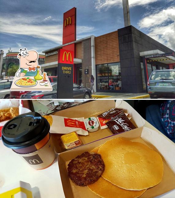 McDonald's Alabang-Zapote Road restaurant, Las Pinas, Alabang–Zapote Rd ...