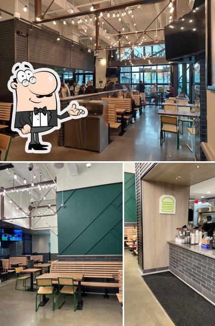 Shake Shack Assembly Row, Somerville - Restaurant menu, prices and reviews