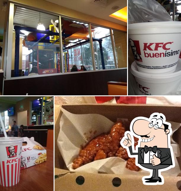 KFC restaurant, Ciudad López Mateos, Blvd. Adolfo López Mateos No. 100 ...