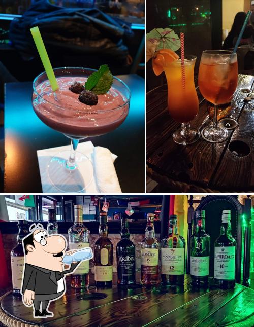 Janus Cocktail Bar, Costa da Caparica - Restaurant menu and reviews