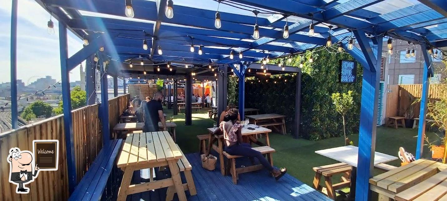 London Bridge Rooftop Bar, Colechurch House, Rooftop, Bridge Walk in ...