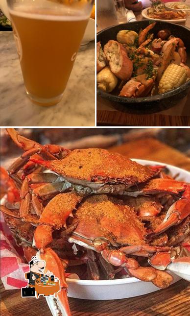 The Nauti Mermaid Crab House and Piano Bar, Philadelphia - Restaurant ...