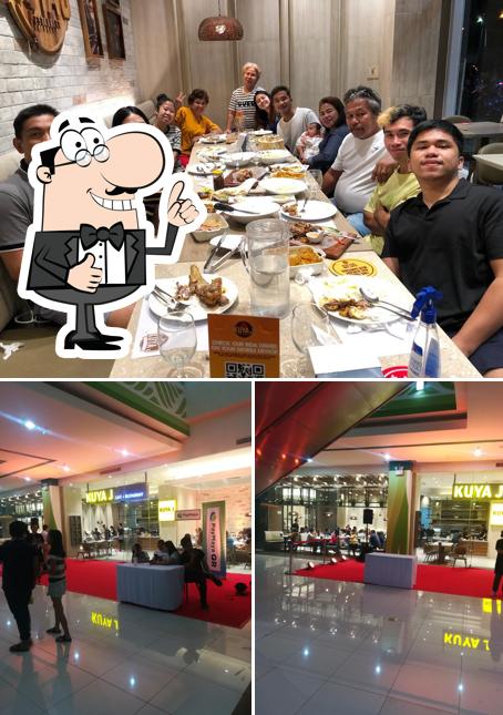 Kuya J Deca mall restaurant, Manila - Restaurant reviews