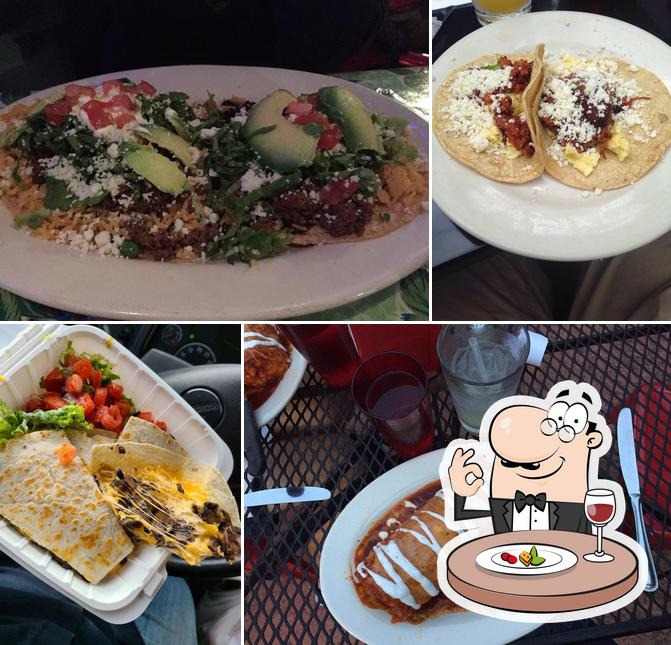 Café Corazón, 3129 N Bremen St in Milwaukee - Restaurant menu and reviews