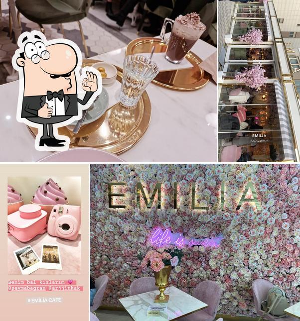 Emilia Cafe, Istanbul, Mücahit Sk. no:402/B - Restaurant reviews