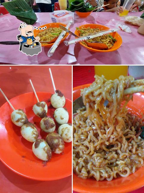 Warkop Agem Senyum Ketawa, Medan - Restaurant menu, prices and reviews