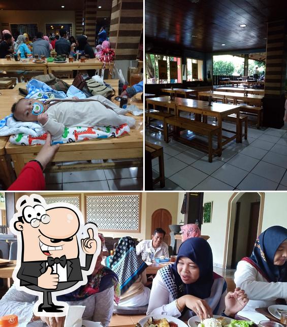Rumah Makan Ampera restaurant, Tangerang, Jl. KH Hasyim Ashari No.56 ...