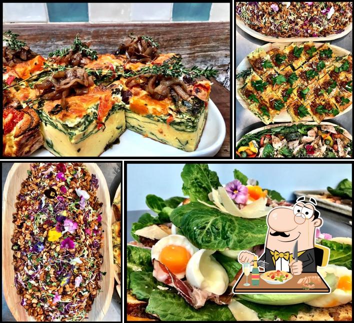 Mrs Birdy in South Golden Beach - Restaurant menu and reviews