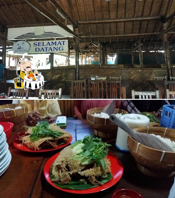 Warung Lesehan Rumadi, Surabaya - Restaurant menu, prices and reviews