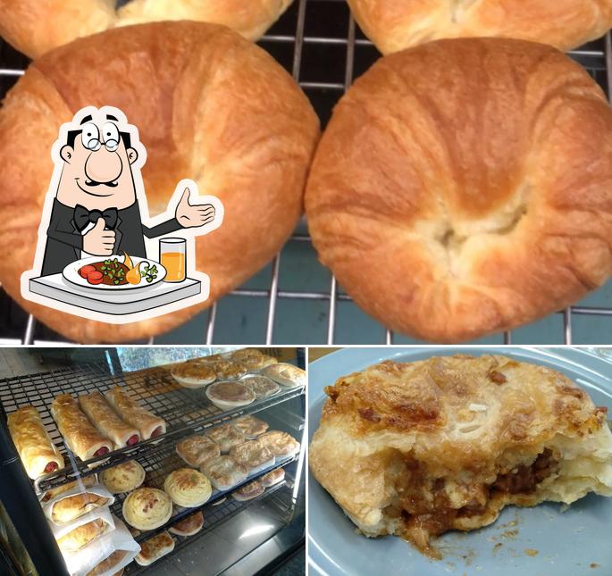 Macca's Bake House, Camira - Restaurant menu, prices and reviews