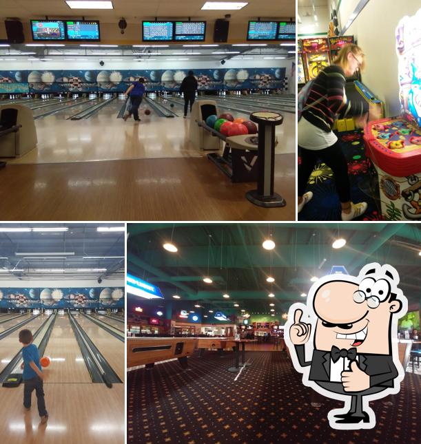 Bowlero Manteca in Manteca - Restaurant menu and reviews