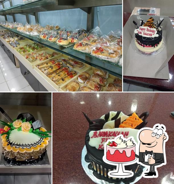Strawberry Bakery, Tegal - Restaurant reviews