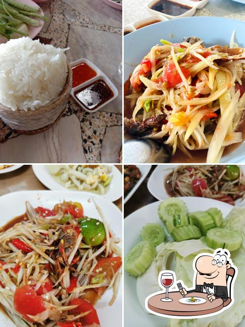 Wan Kai Yang Khao Suan Kwang: So Famous Grilled Chicken & Somtam Spicy ...