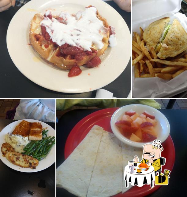 Crimson Cafe in Saint Joseph - Restaurant menu and reviews