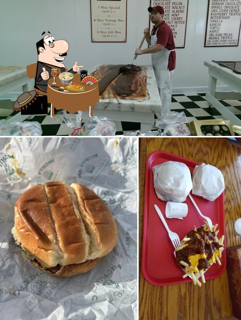 Mighty Mac Hamburgers in Mackinac Island - Restaurant reviews