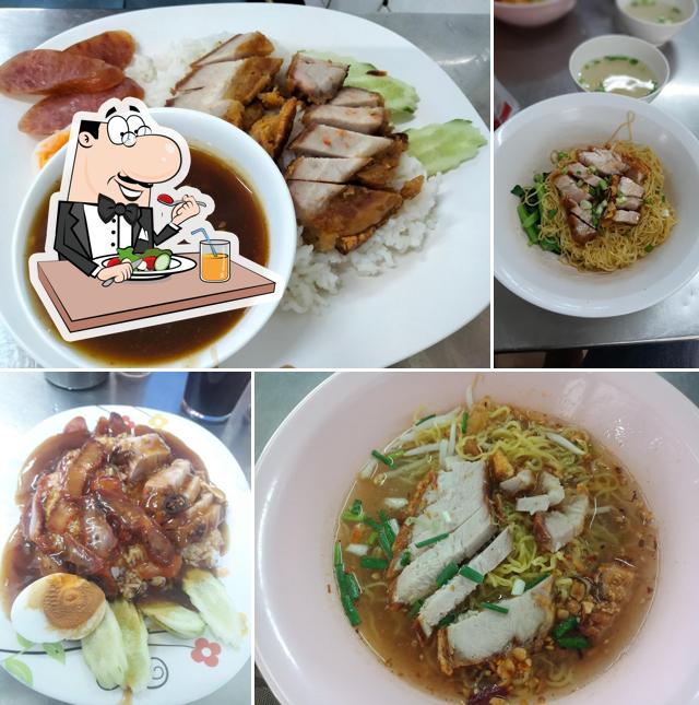 Khao Moo Daeng Soi Phutthabucha 1, Bangkok - Menú del restaurante ...
