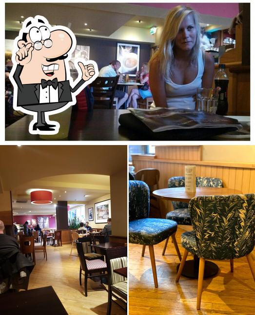 Costa Coffee, 1 Cage Yard in Reigate - Restaurant reviews