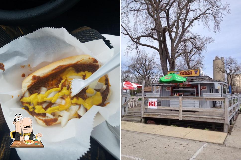 Dockside Dogs, Waukegan - Restaurant menu, prices and reviews