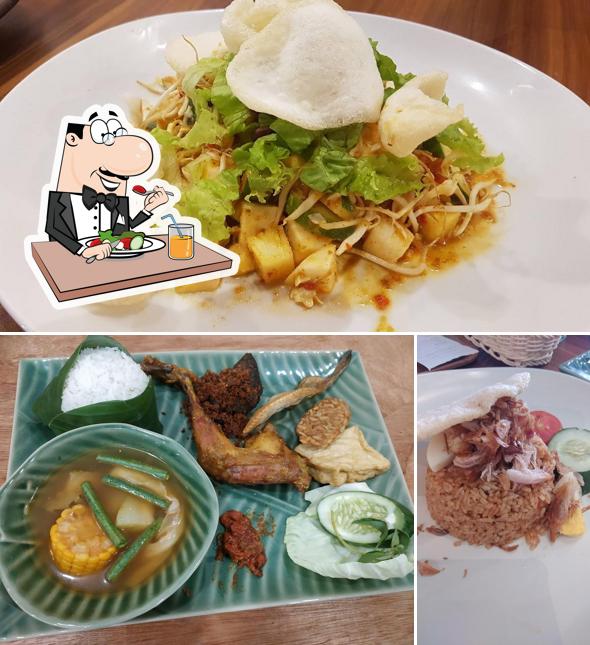 Kampar Resto restaurant, Surabaya - Restaurant reviews