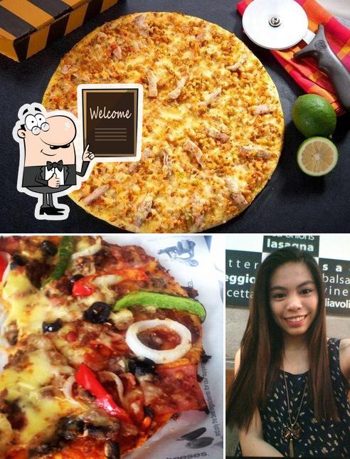 Yellow Cab Pizza Co. pizzeria, San Fernando, North Luzon Expressway