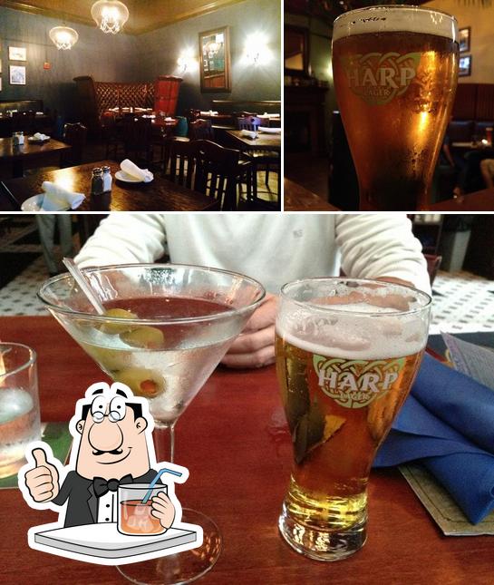 D4 Irish Pub & Cafe, Chicago, Grand - Restaurant menu, prices and reviews