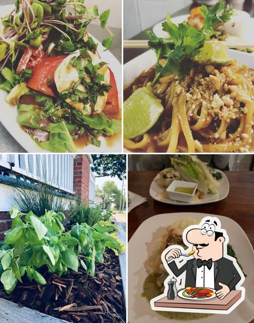 Parrott's On Eleventh, Morehead City - Restaurant menu, prices and reviews