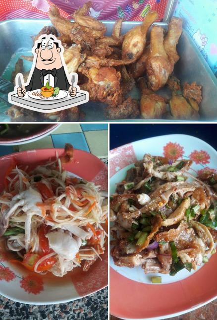 ส้มตำป้าอึ่ง(เจ้าเก่าซอยจ่าเงี่ยม), Nakhon Sawan - Menú del restaurante ...