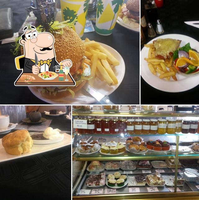 Creepy Hollow Cafe Restaurant in Beaufort River - Restaurant reviews