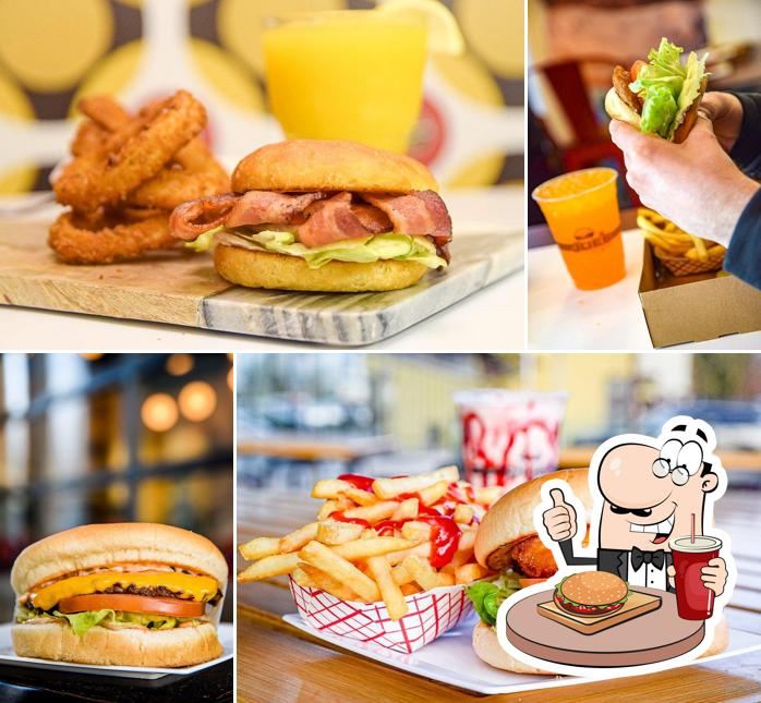 Joe's Burgers in Kirkland - Restaurant menu and reviews