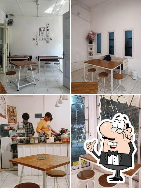 IMHO Coffee, Surabaya - Restaurant reviews
