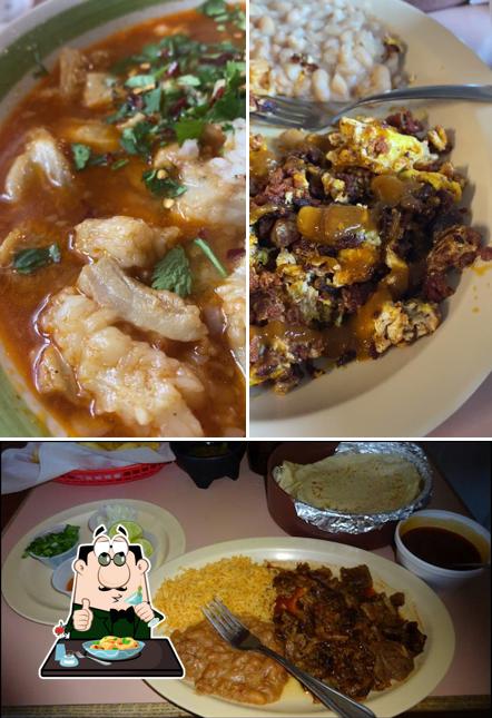 Mela's Mexican Restaurant in Estados Unidos - Restaurant menu and reviews