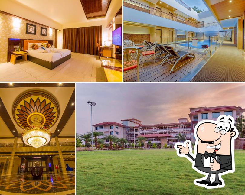 Indore Crescent Spa & Resort, Jamnya Khurd - Restaurant reviews