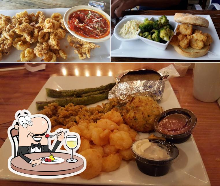 Southern Salt Seafood Company and Waterfront Restaurant in Morehead ...