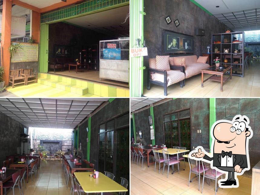 RM. MALEWANG (SOP KONDRO & COTO MAKASSAR) restaurant, North Jakarta ...