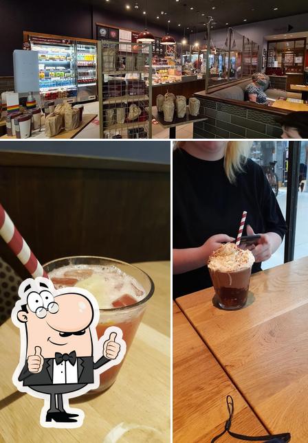 Costa Coffee, Shopping Centre, 94/95 Forest Walk in Runcorn ...