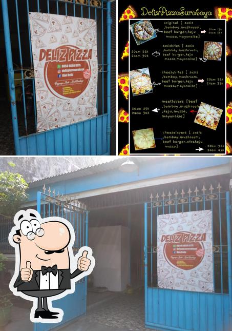 Deliz Pizza restaurant, Surabaya
